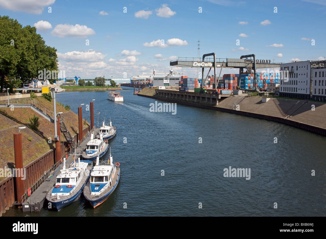 German docks hi-res stock photography and images - Alamy