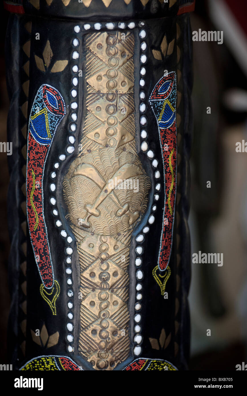 Utamaduni crafts hi-res stock photography and images - Alamy