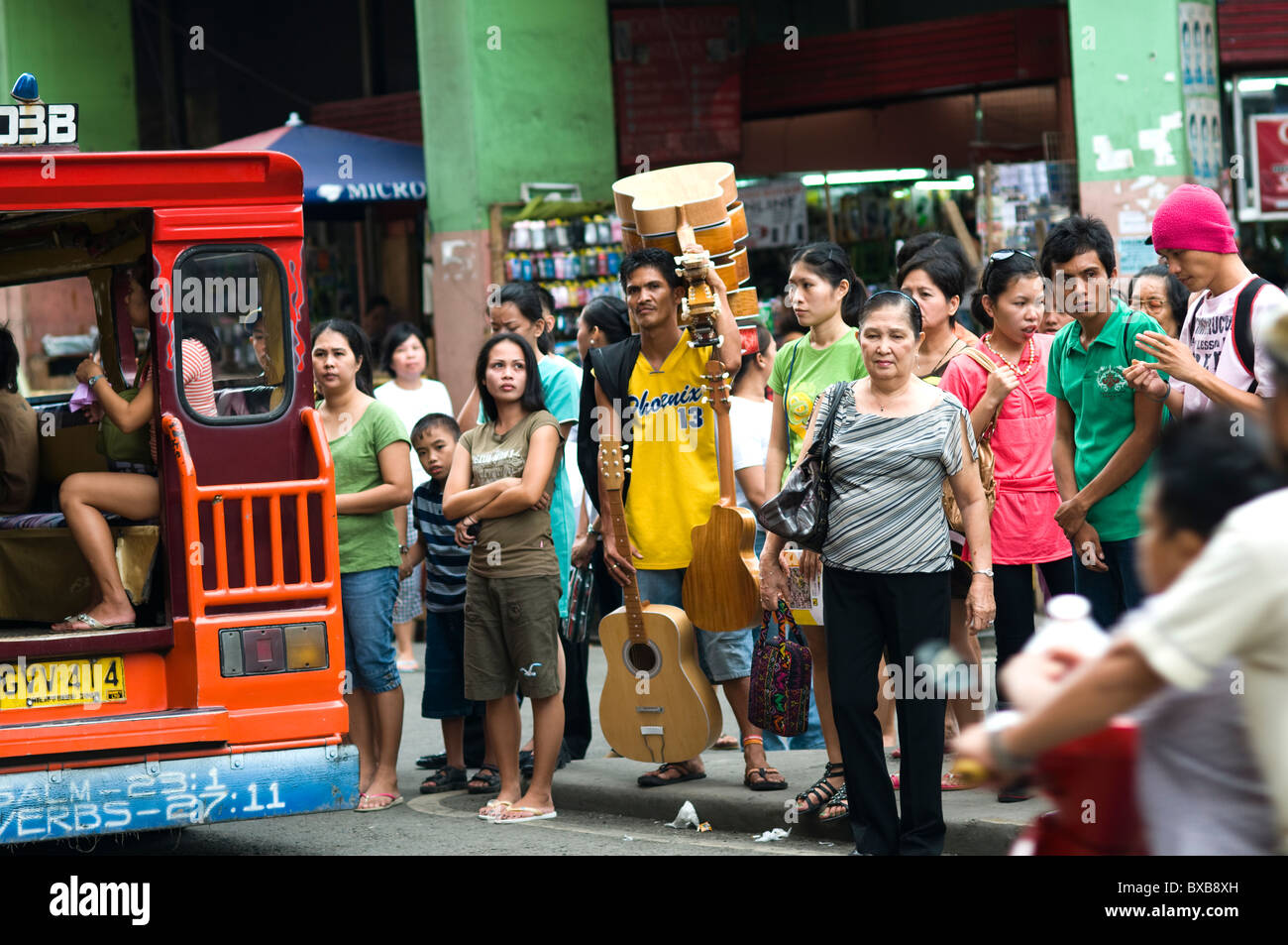 colon street scene, cebu city, philippines Stock Photo - Alamy