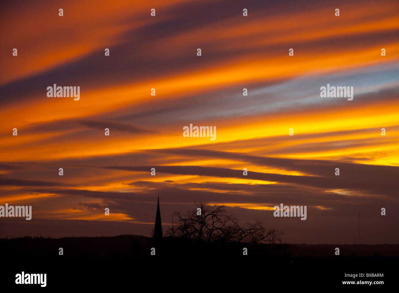 Red and gold colours hi-res stock photography and images - Alamy