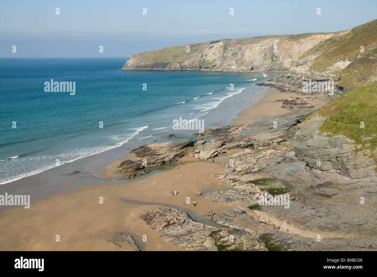 The attractive sandy beach at Trebarwith Strand on the north Cornwall ...