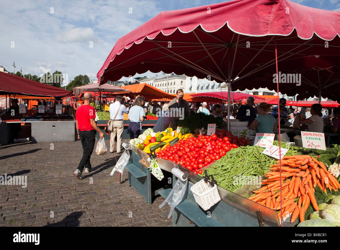 Helsinki market square hi-res stock photography and images - Alamy