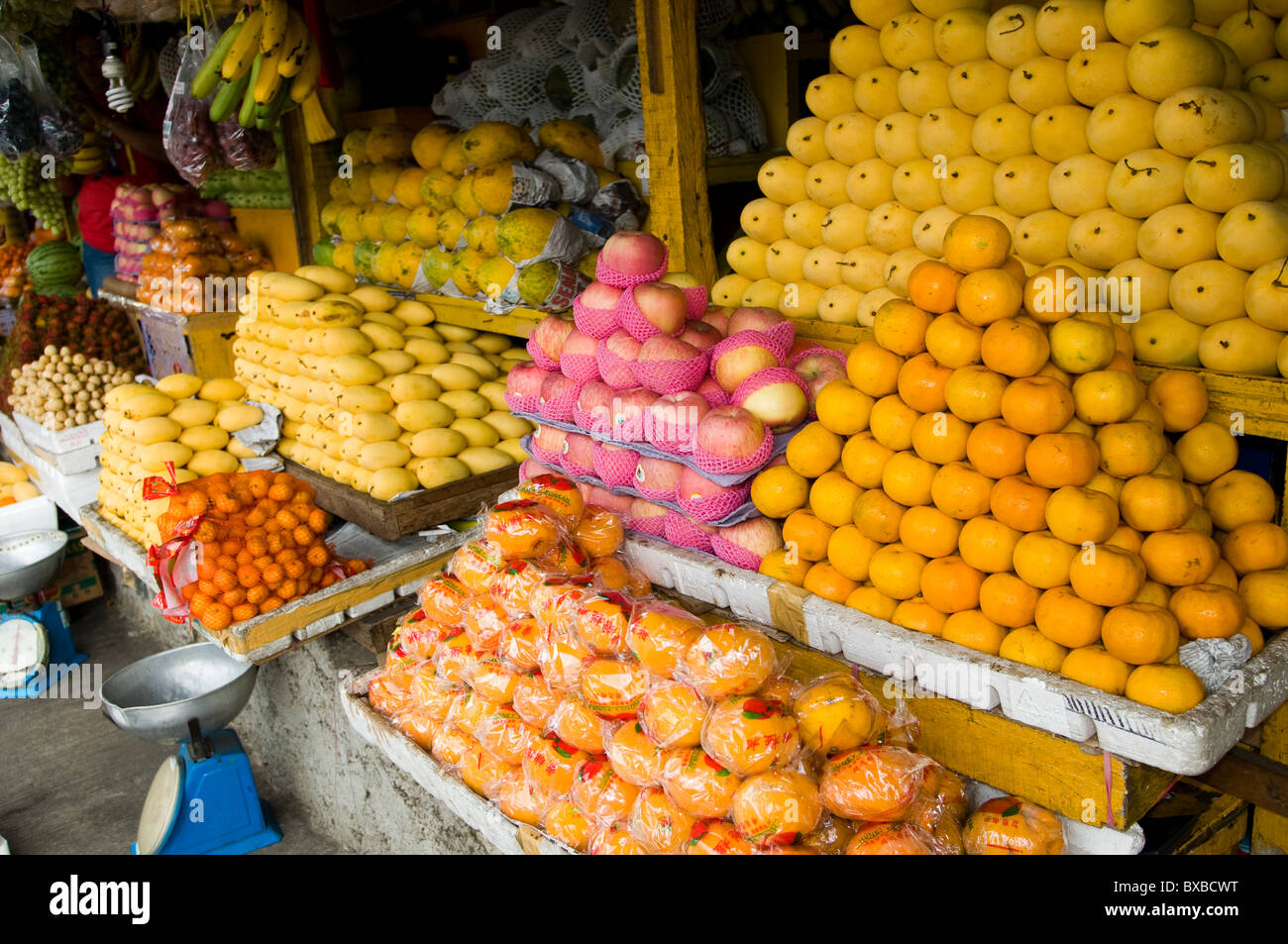 Philippines Fruit Market Stock Photos & Philippines Fruit Market Stock ...