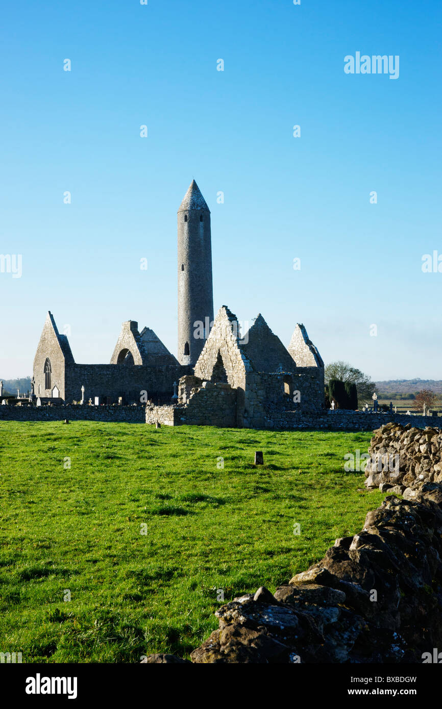 Kilmacduagh Monastery Ireland High Resolution Stock Photography and ...