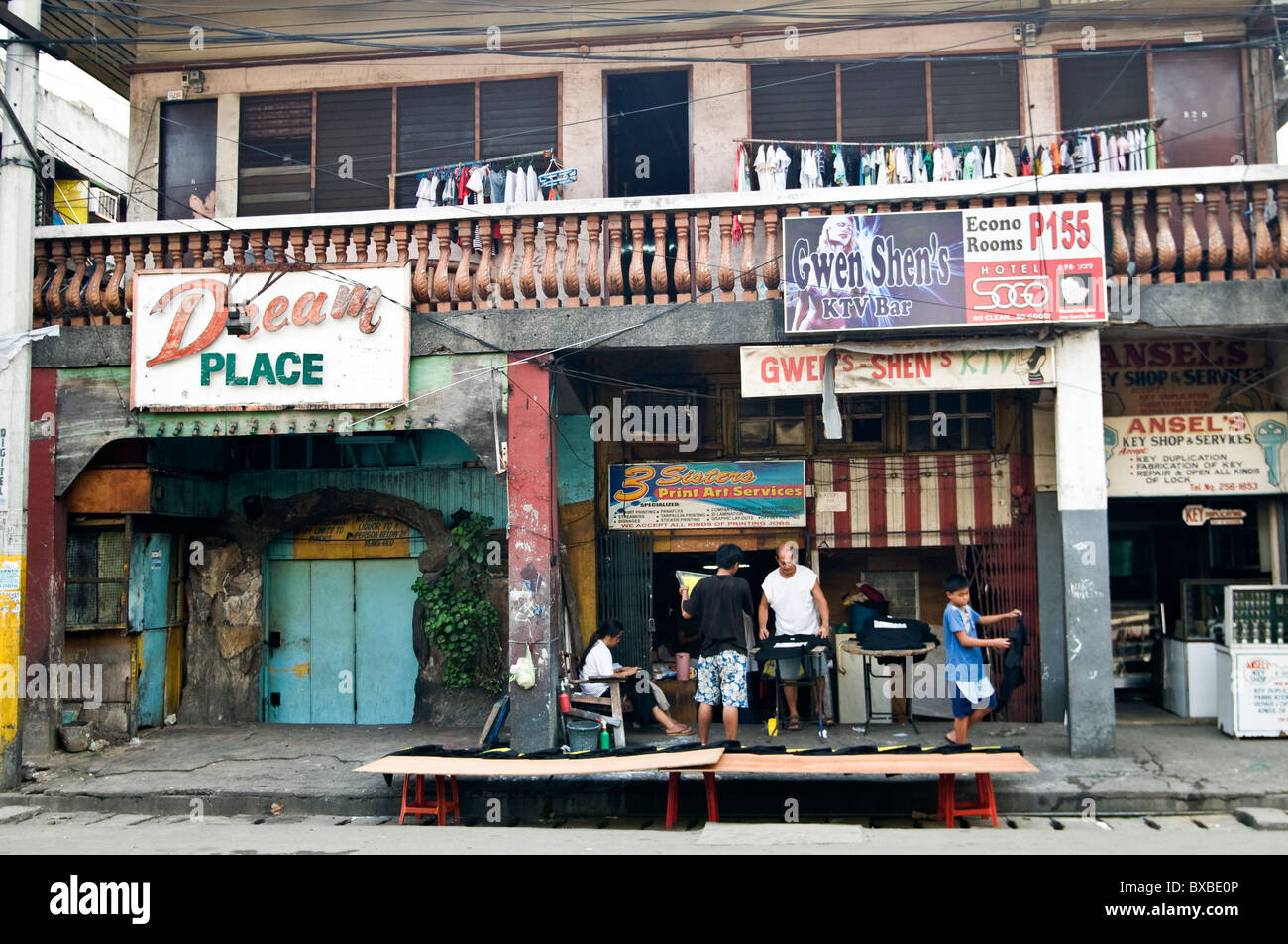 Street scene cebu city philippines hi-res stock photography and images ...