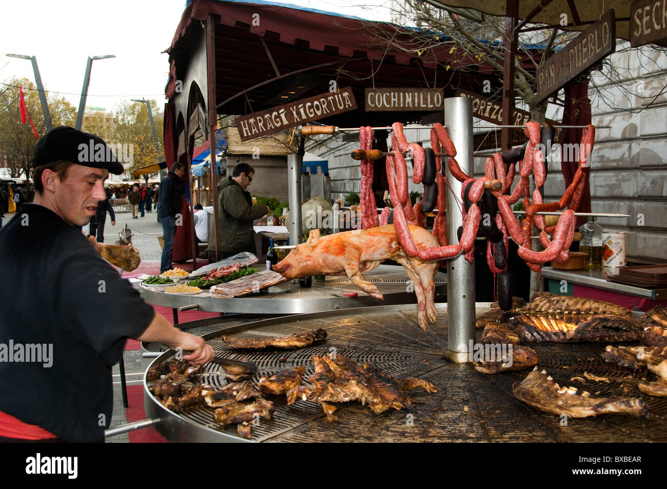 Spain grill grilling pig pork meat sausages Stock Photo - Alamy