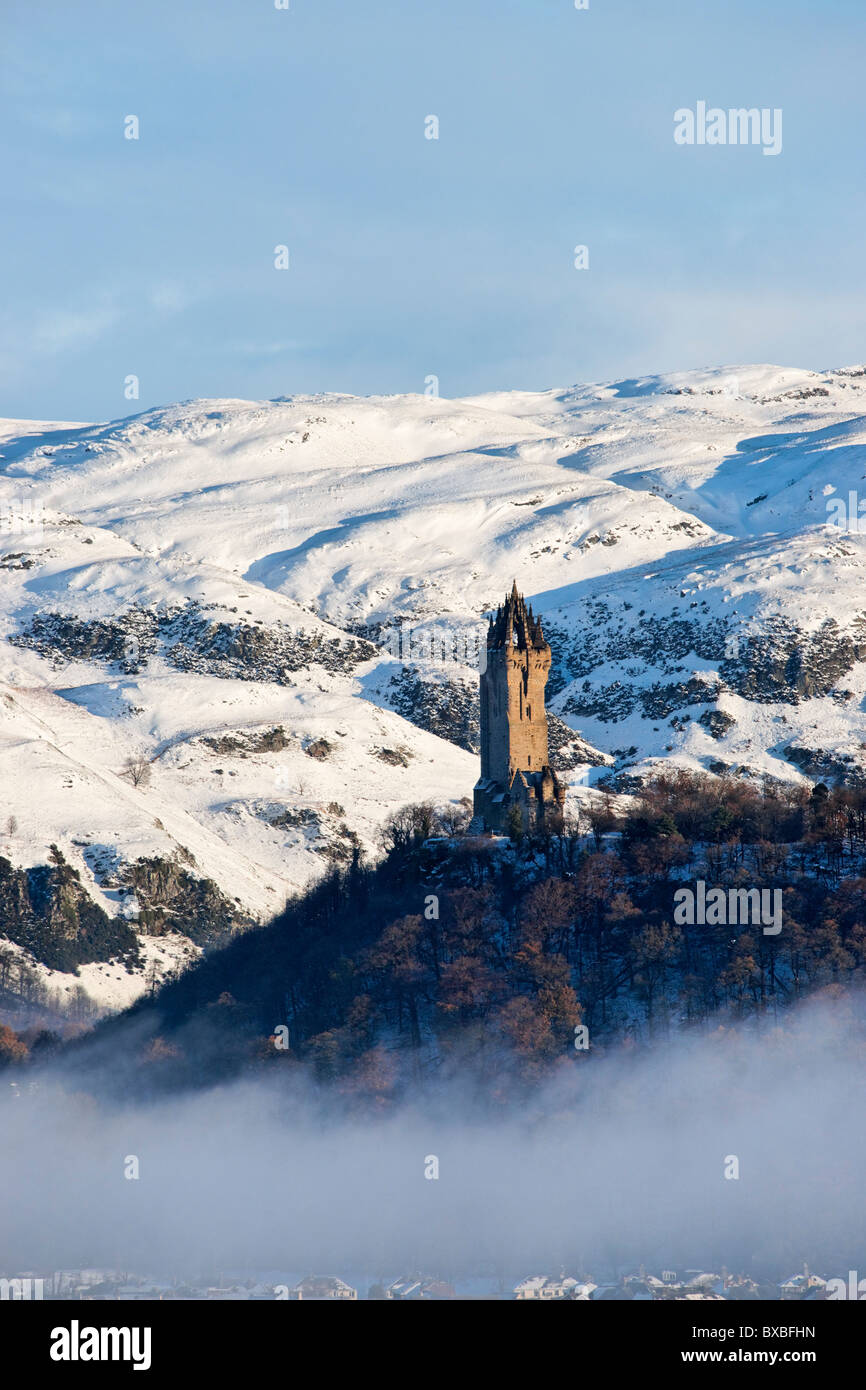 The National Wallace Monument on Abbey Craig, Stirling, Scotland, UK ...