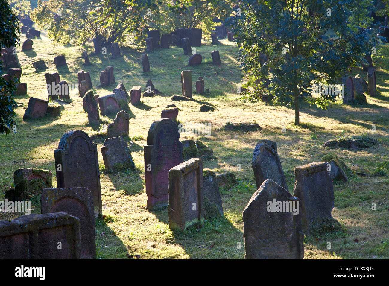 GRAVES, JEWISH GRAVEYARD HEILIGER SAND, OLDEST JEWISH GRAVEYARD OF ...