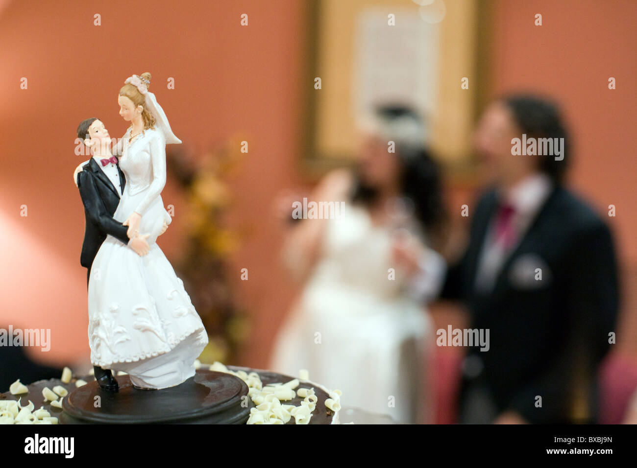 Partying figures hi-res stock photography and images - Alamy