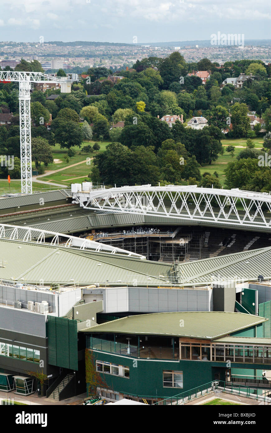 Roof trusses on roof of Centre Court during development All England ...