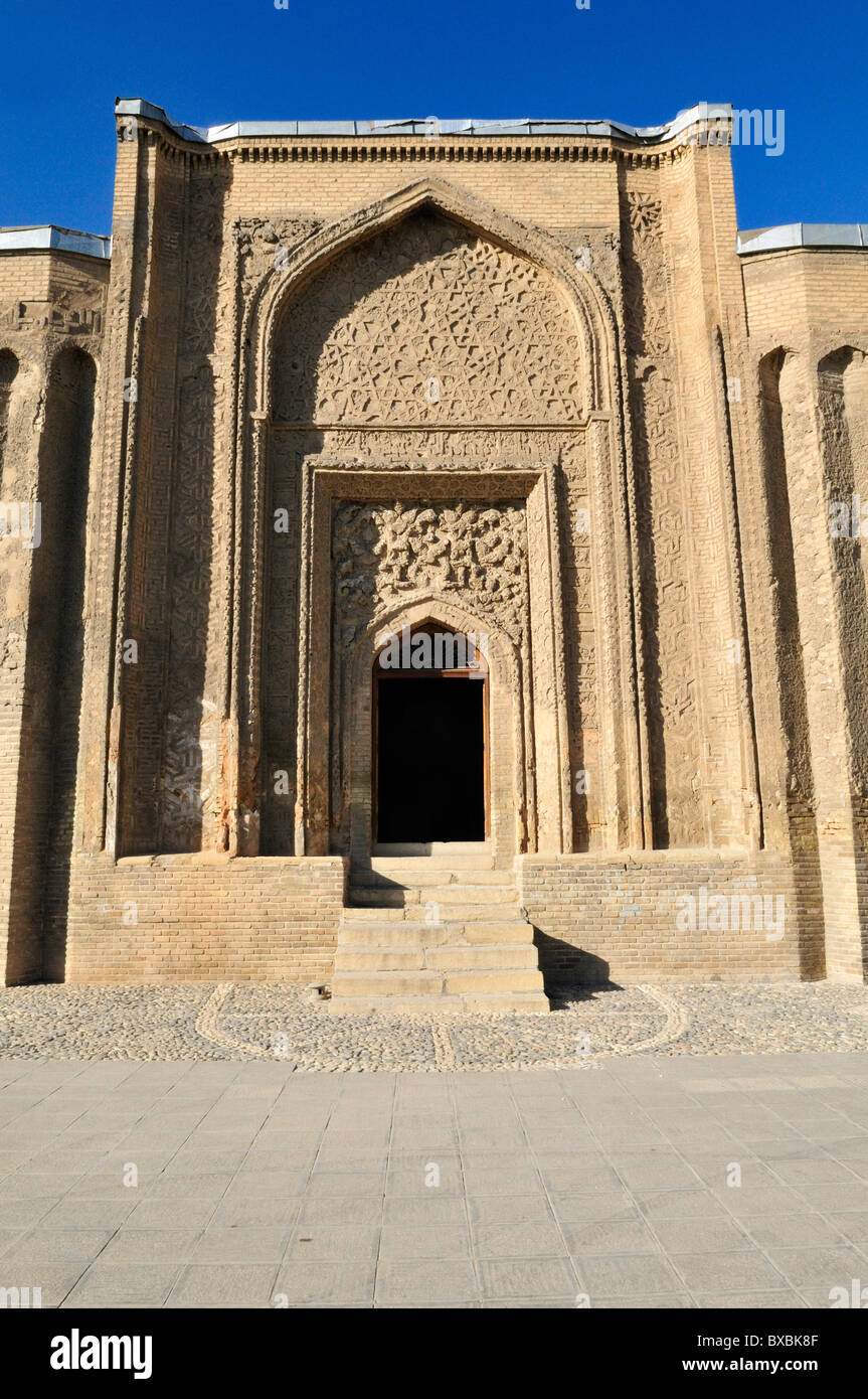 Historic Gonbad-e Alavian Tomb, Hamadan, Hamedan, Iran, Persia, Asia ...