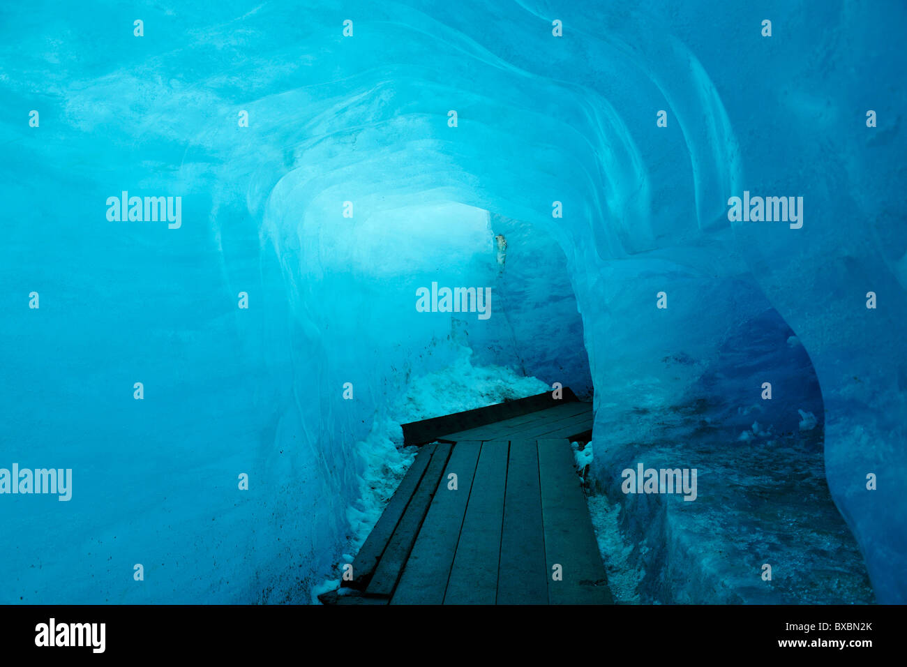 Ice tunnel hi-res stock photography and images - Alamy