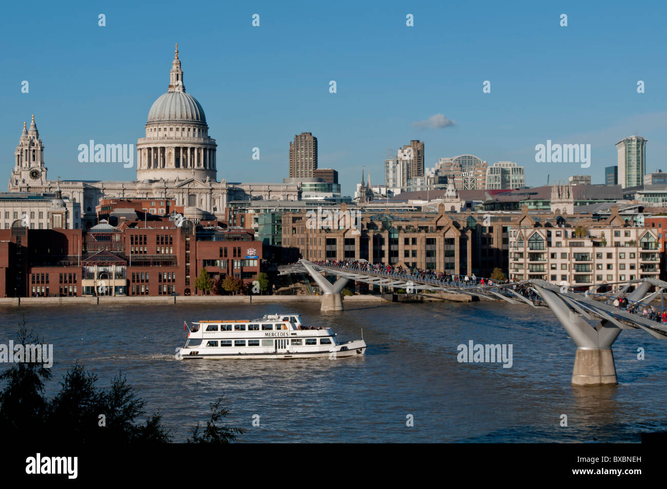 europe, UK, England, London, St Paul's cathedral and millenium ...
