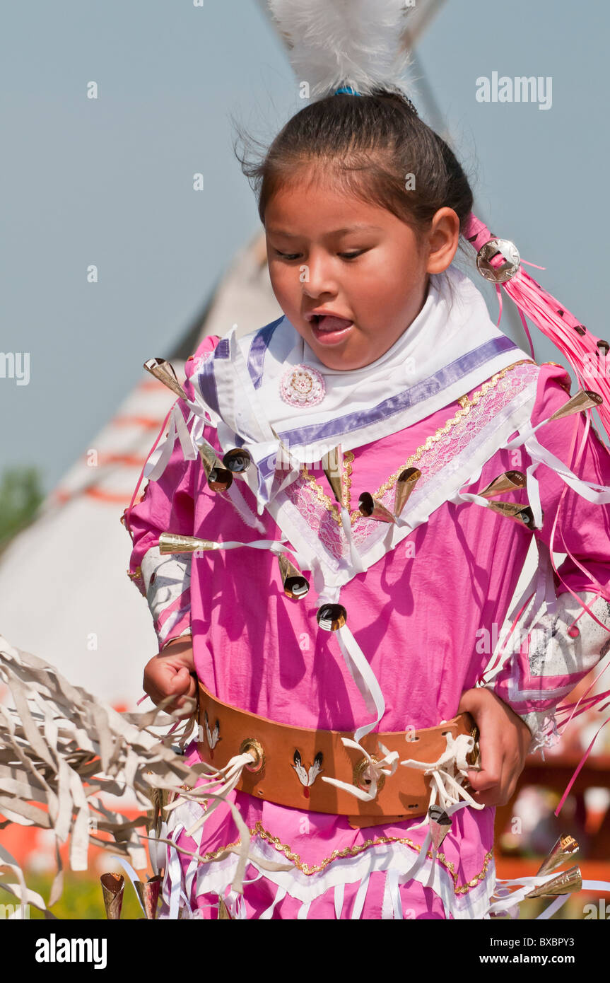 Jingle bead dress hi-res stock photography and images - Alamy