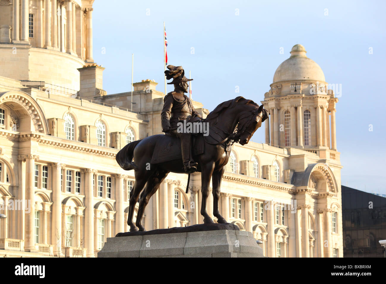 Edward v11 statue hi-res stock photography and images - Alamy