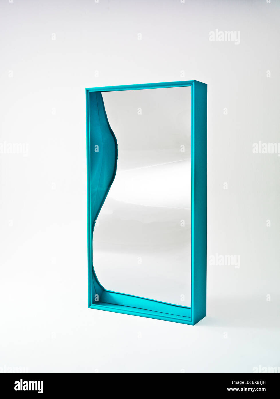 Fun house mirror hi-res stock photography and images - Alamy