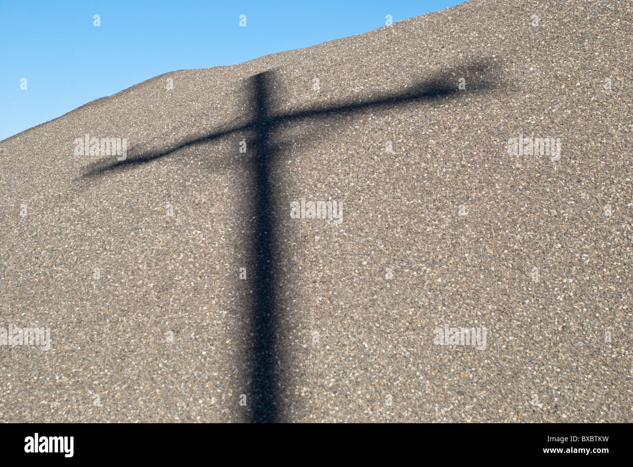Religious cross and shadow hi-res stock photography and images - Alamy