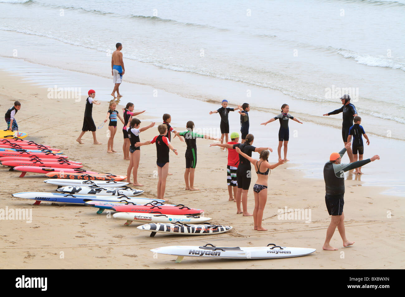 Surf school girls hi-res stock photography and images - Alamy