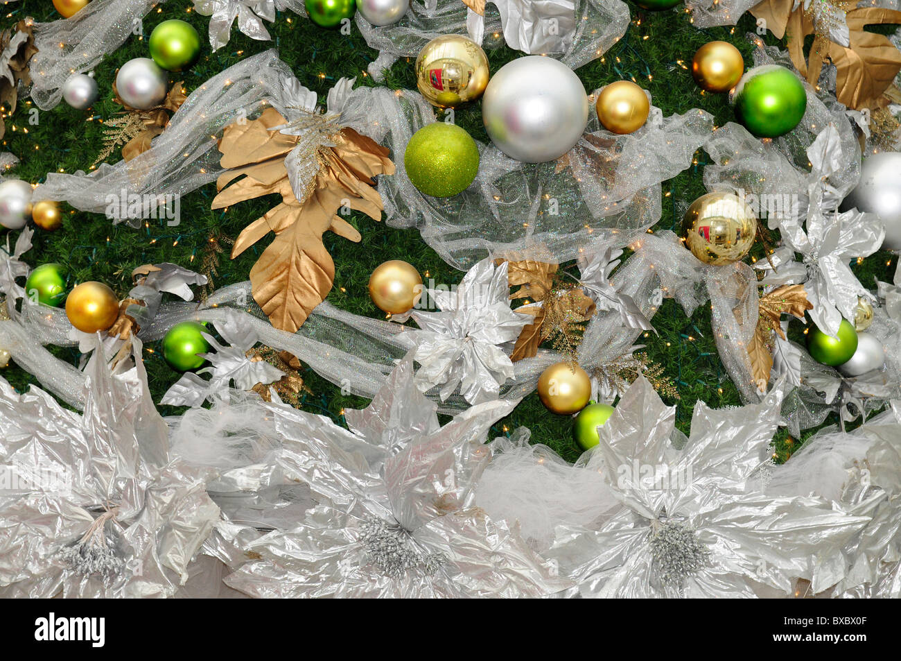 Close up to a decorated Xmas tree Stock Photo - Alamy