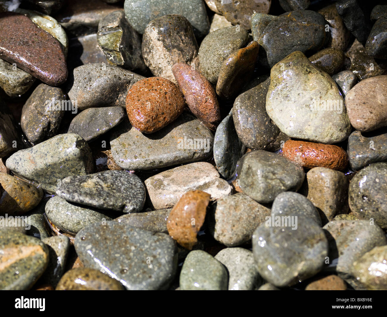 Coloured rocks hi-res stock photography and images - Alamy