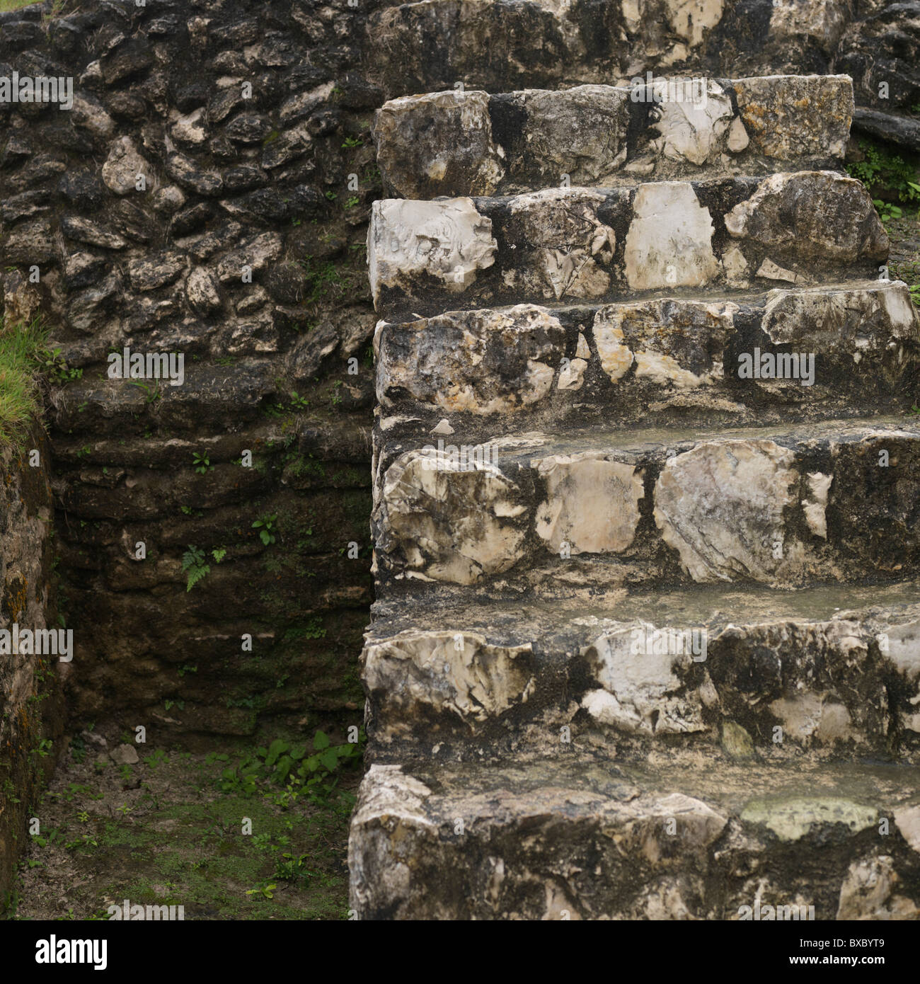 Stone stairway ruins hi-res stock photography and images - Alamy