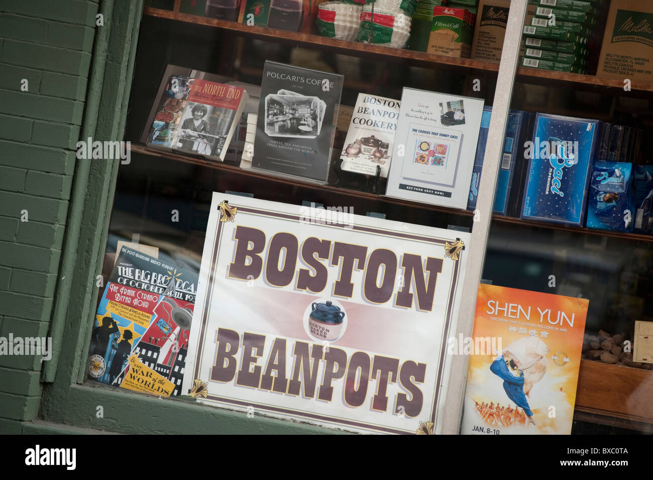 Boston store front sign hi-res stock photography and images - Alamy