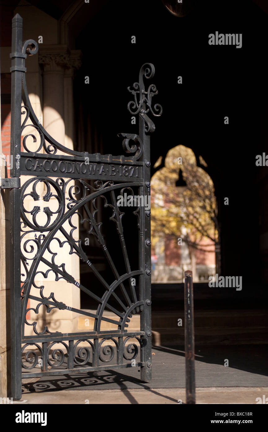 Boston university campus entrance hi-res stock photography and images - Alamy