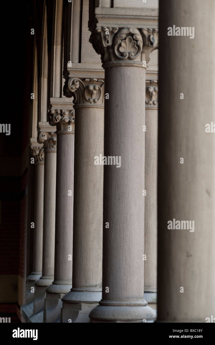 Architectural alignment hi-res stock photography and images - Alamy
