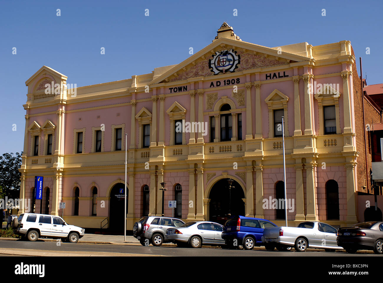 Kalgoorlie western australia building hi-res stock photography and ...