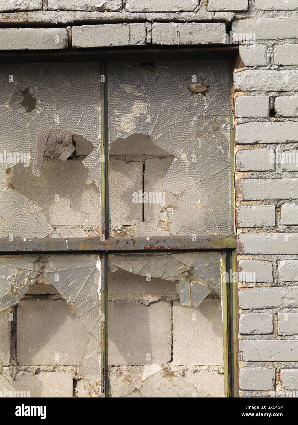 Broken windows in Manhattan, New York City, U.S.A Stock Photo - Alamy