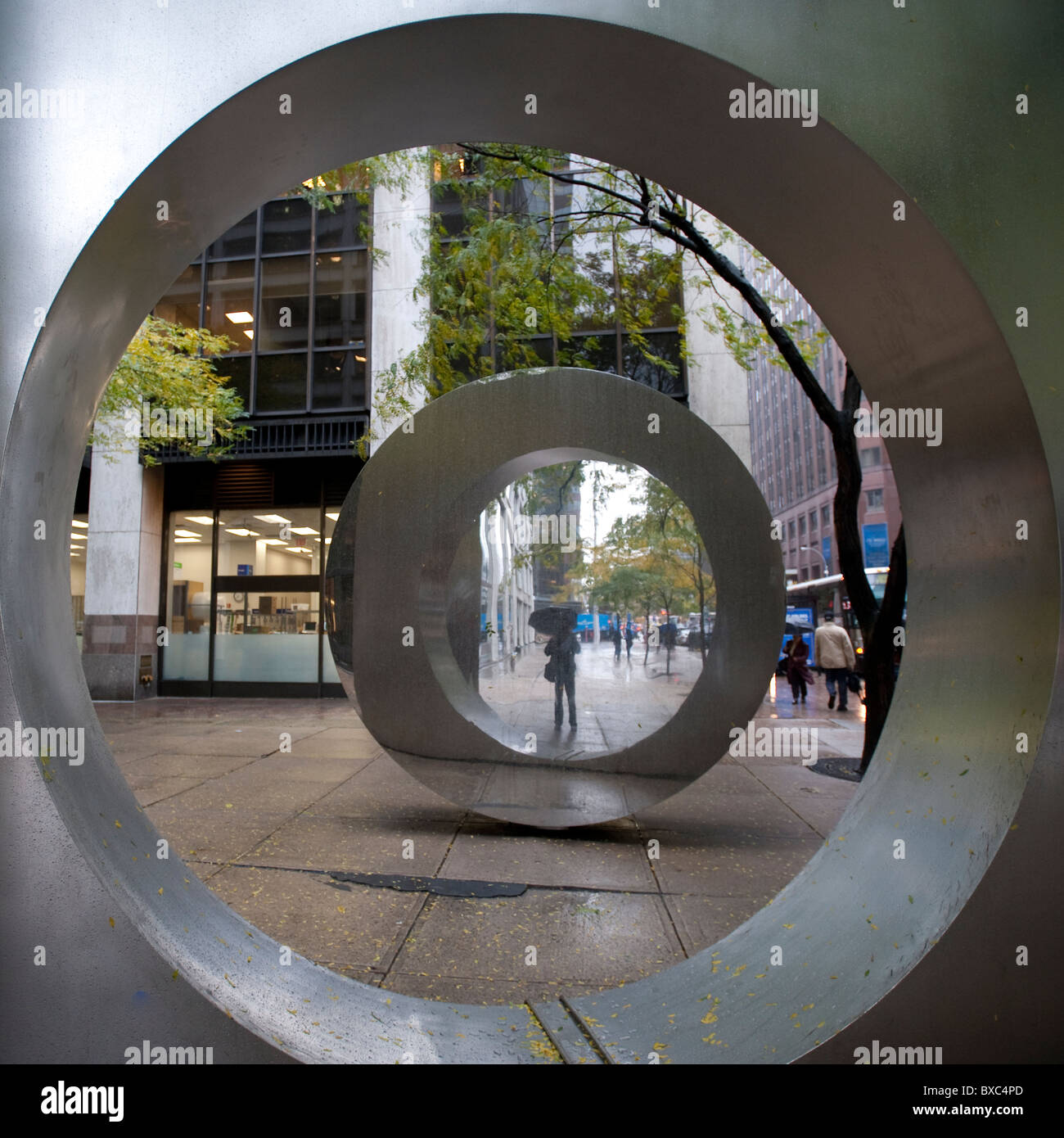 Circular sculpture in Manhattan, New York City, U.S.A Stock Photo - Alamy
