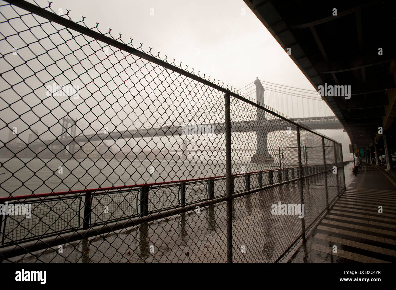 Bridge linkage hi-res stock photography and images - Alamy