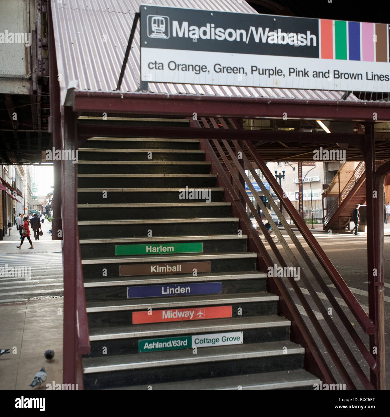 Chicago metro signage hi-res stock photography and images - Alamy