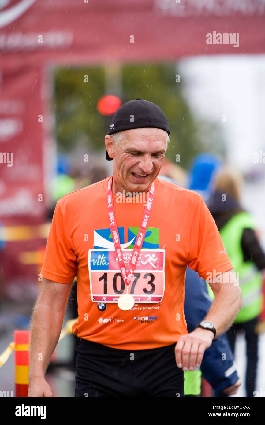 Half marathon finish line hi-res stock photography and images - Alamy
