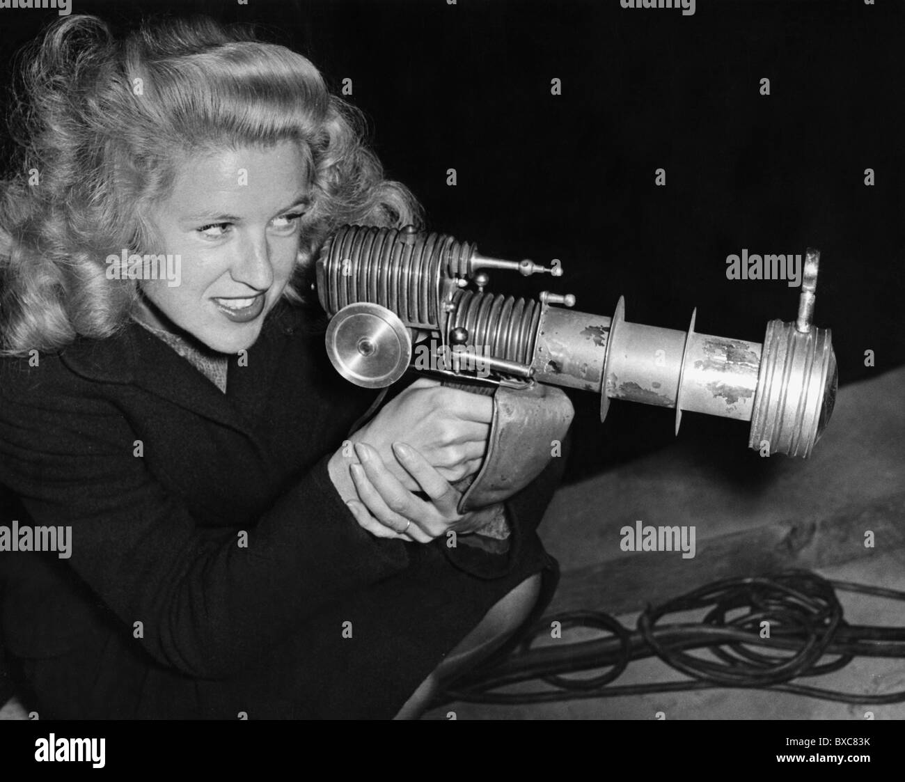 Atomic cannon hi-res stock photography and images - Alamy