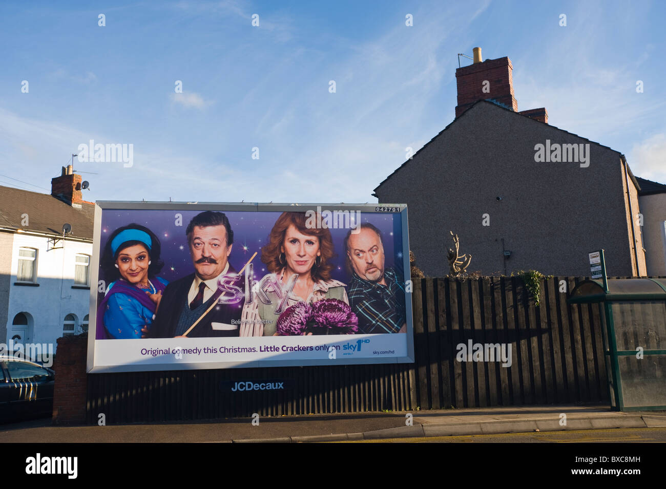 Tv advert hoarding uk hi-res stock photography and images - Alamy