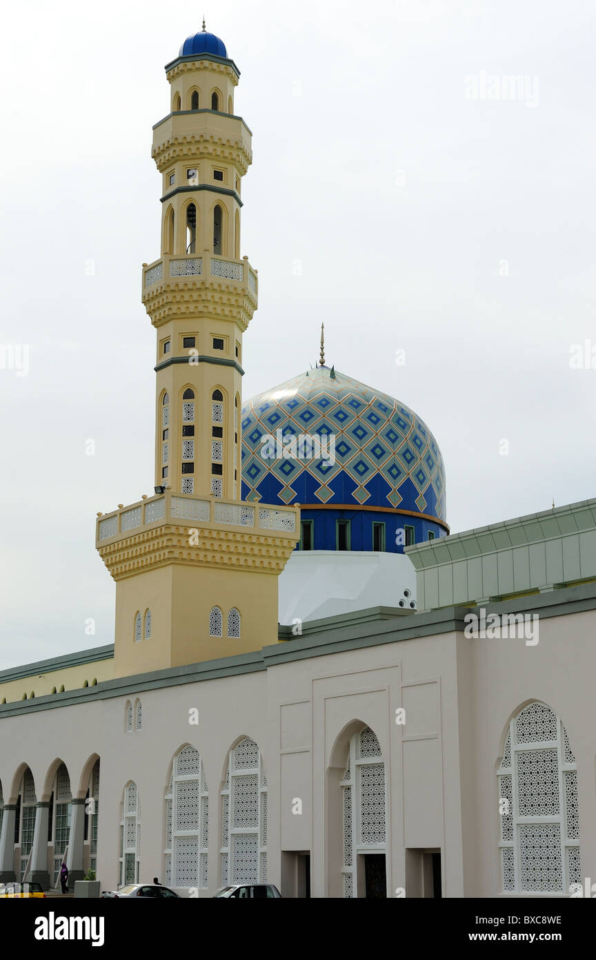 City Mosque at Likas, Kota Kinabalu, Sabah Stock Photo - Alamy