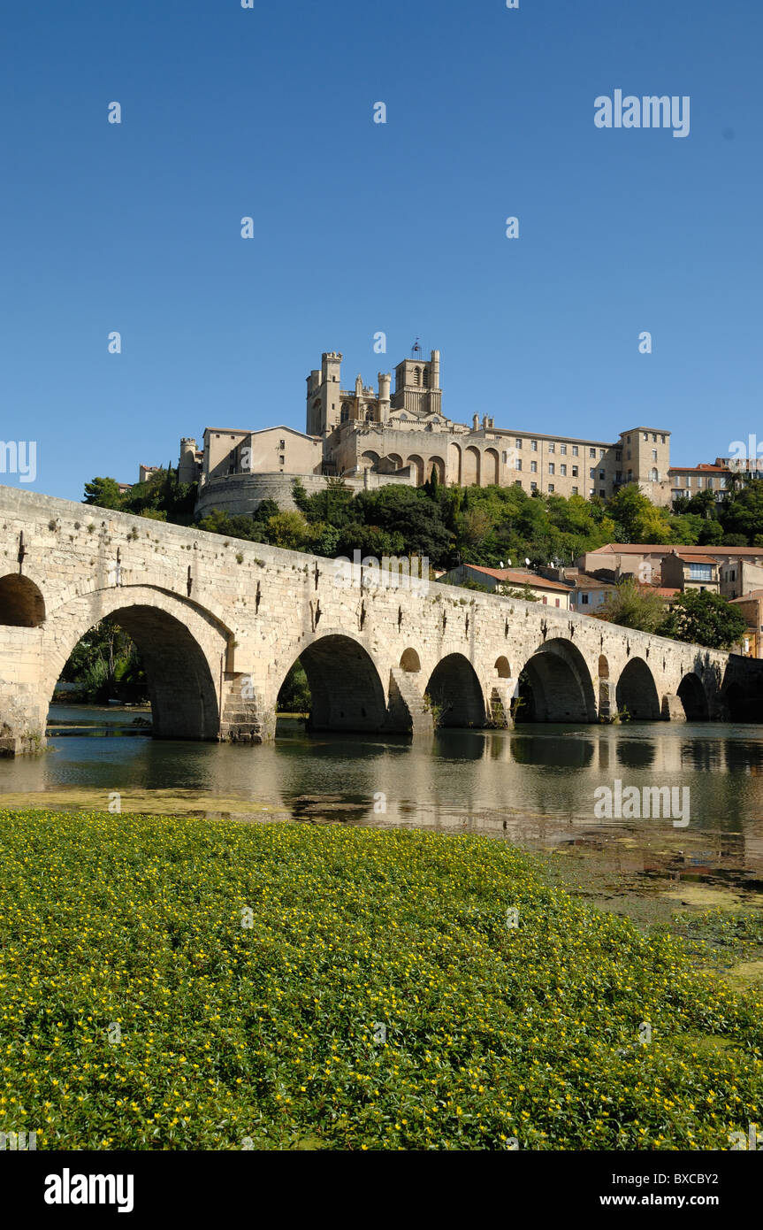 Bridge architecture view viewpoint hi-res stock photography and images ...