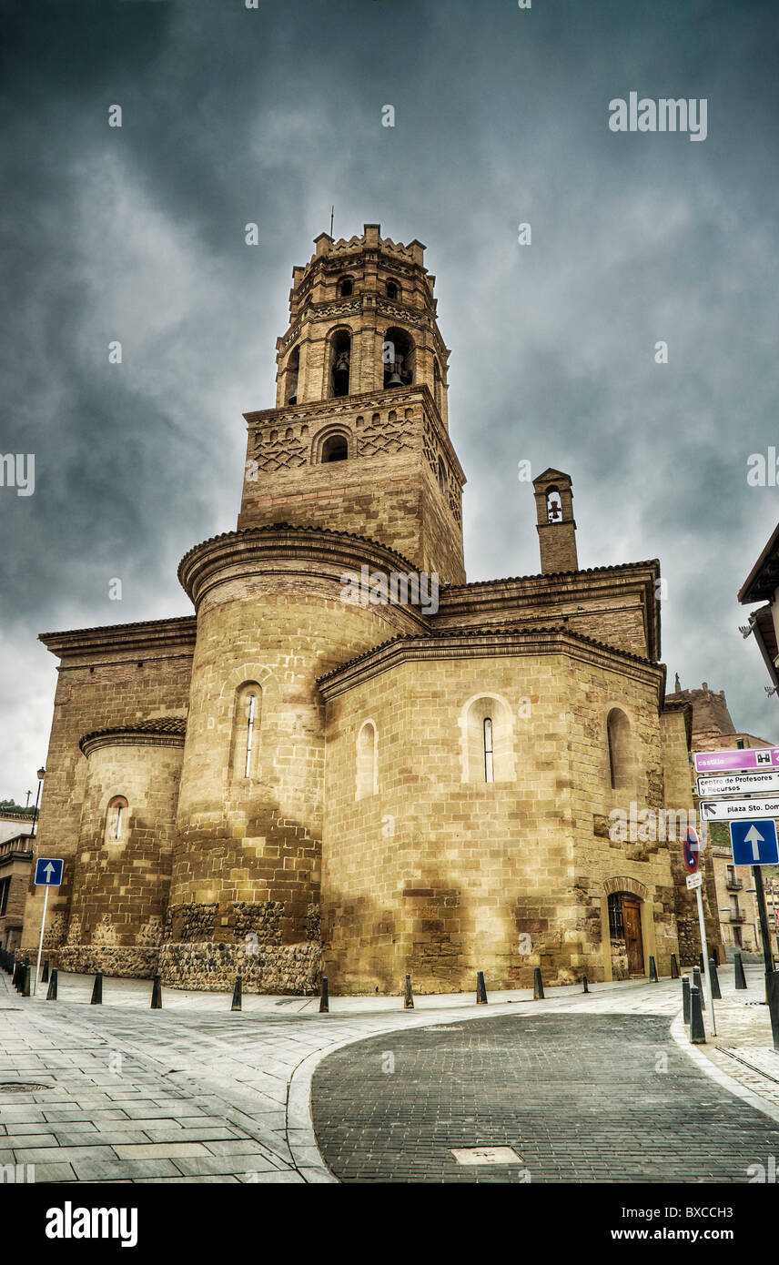 Monzon hi-res stock photography and images - Alamy