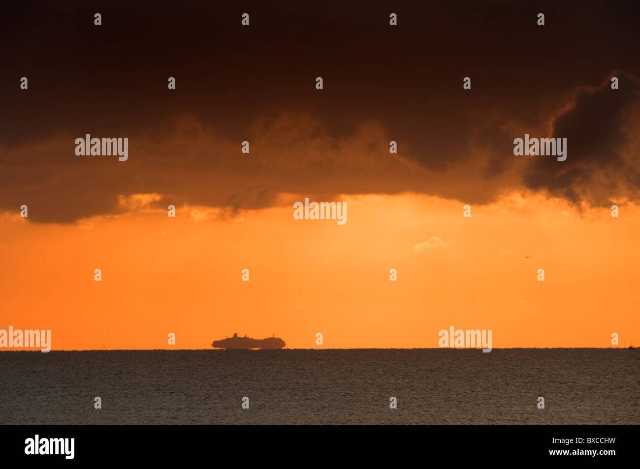 Storm over english channel hi-res stock photography and images - Alamy