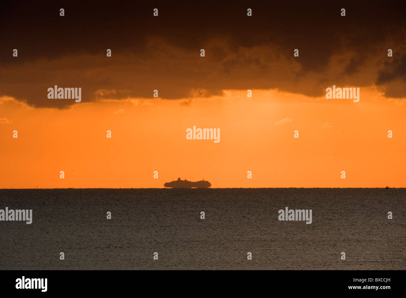 Storm over english channel hi-res stock photography and images - Alamy