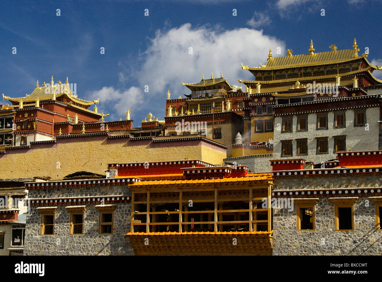 Shangri la songzanlin monastery hi-res stock photography and images - Alamy