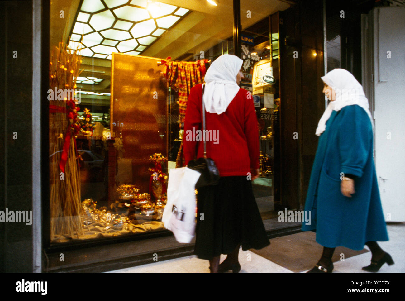 Beirut Lebanon Hamra Women Shopping New Boutique Stock Photo - Alamy