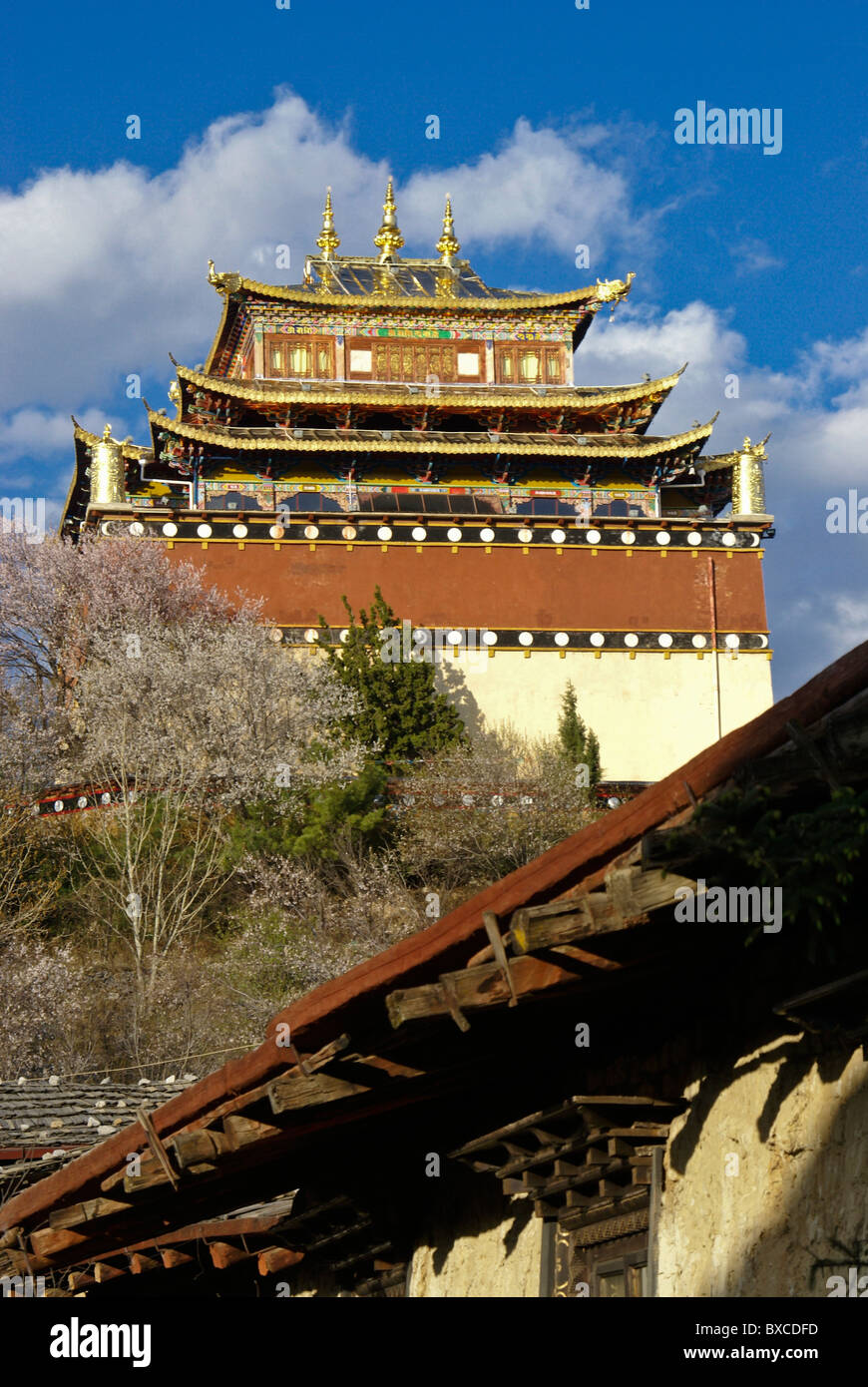 Guishan Temple, Zhongdian Old Town, Shangri-la, Yunnan, China Stock ...