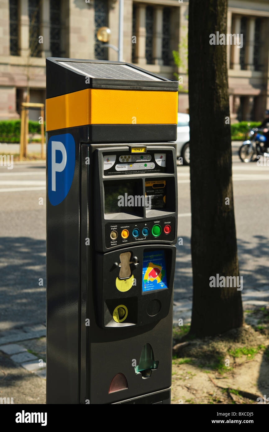 Ticket dispensers hi-res stock photography and images - Alamy