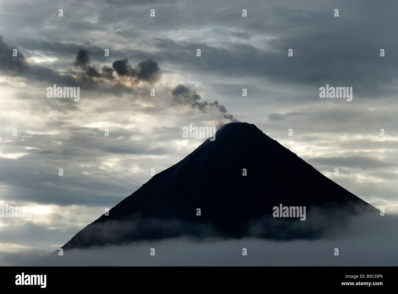 Arenal volcano at dawn in Costa Rica Stock Photo - Alamy