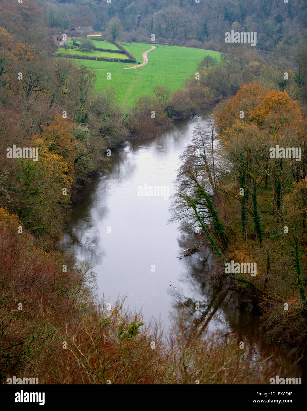 River Wye and The Biblins from Kings Arthurs Rocks, Symonds Yat ...