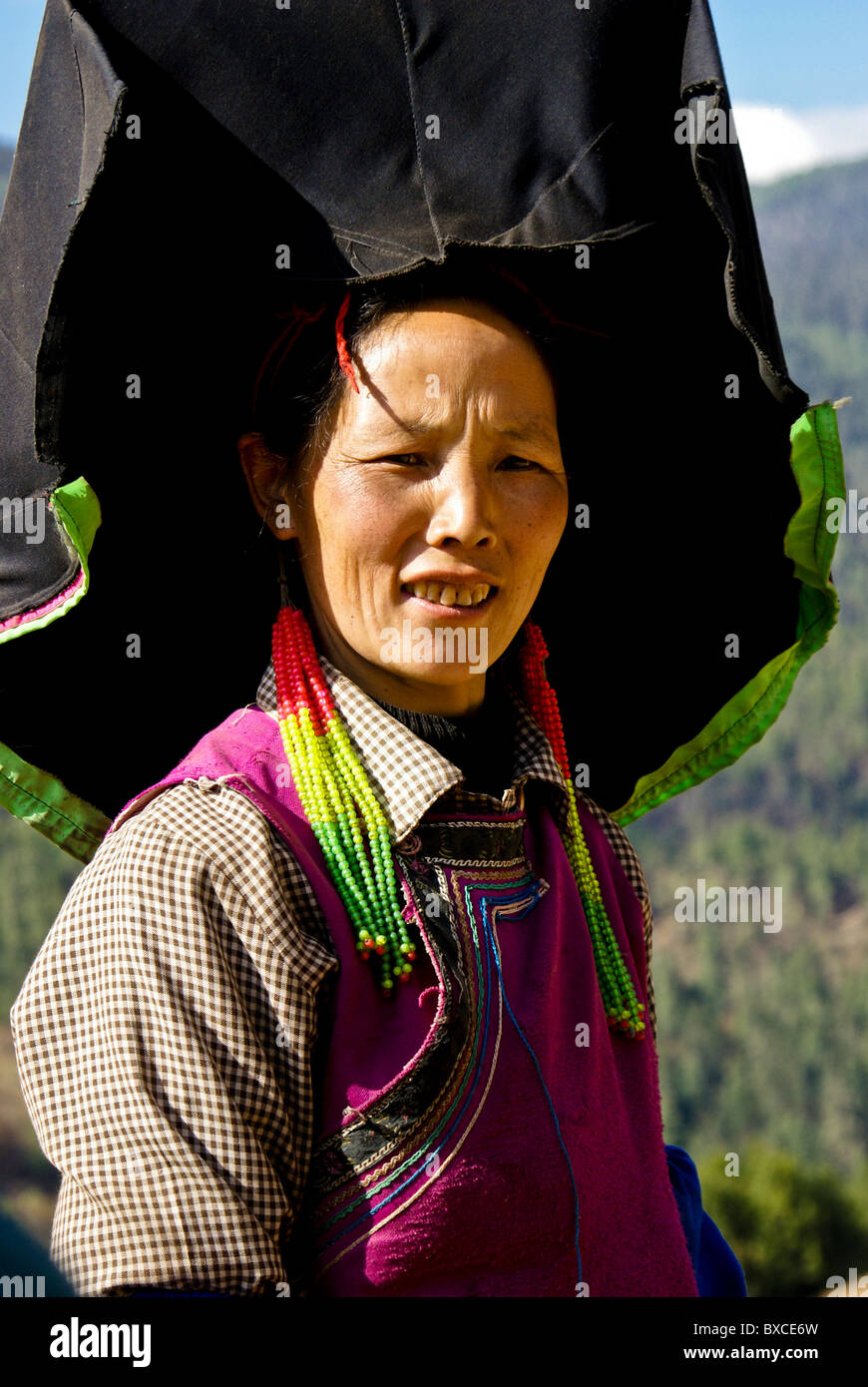 Chinese hat traditional hi-res stock photography and images - Alamy