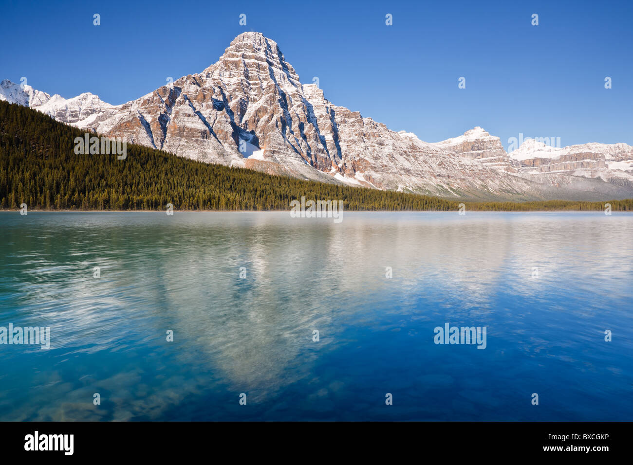 Mount Chephren and Waterfowl Lake, Icefields Parkway, Banff National ...
