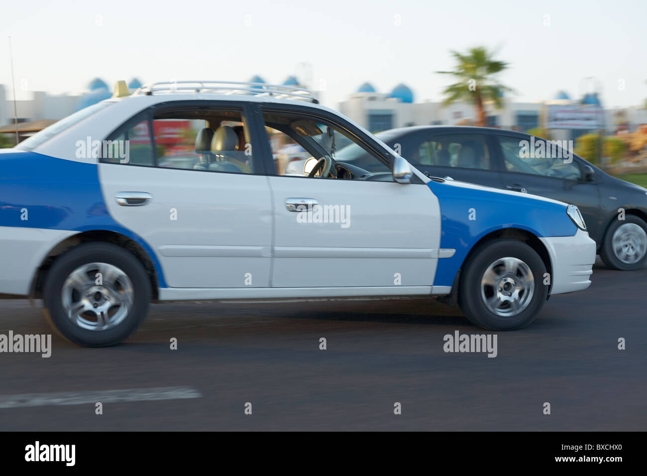 Car tracking hi-res stock photography and images - Alamy